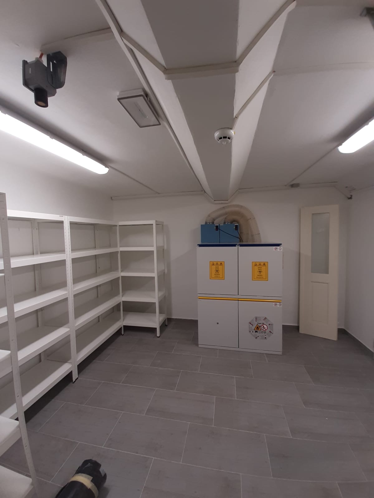 SIGURNOSNI ORMARI S PROTUPOŽARNOM ZAŠTITOM - Efcon-line