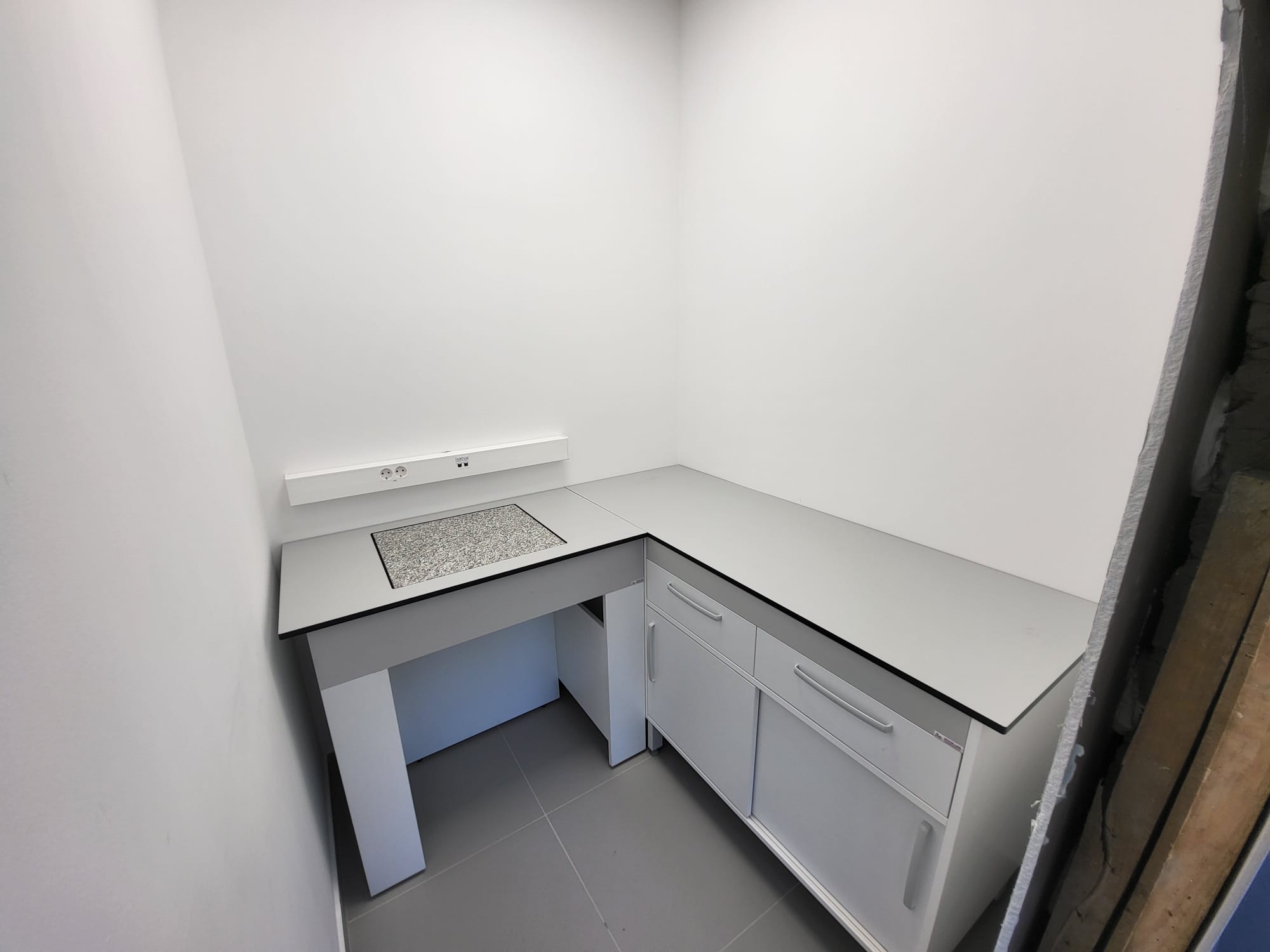 STOLOVI - Efcon-line