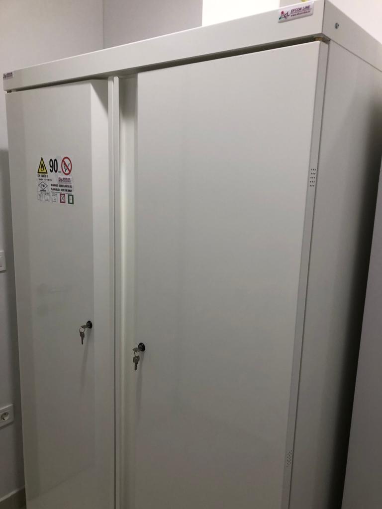 SIGURNOSNI ORMARI S PROTUPOŽARNOM ZAŠTITOM - Efcon-line